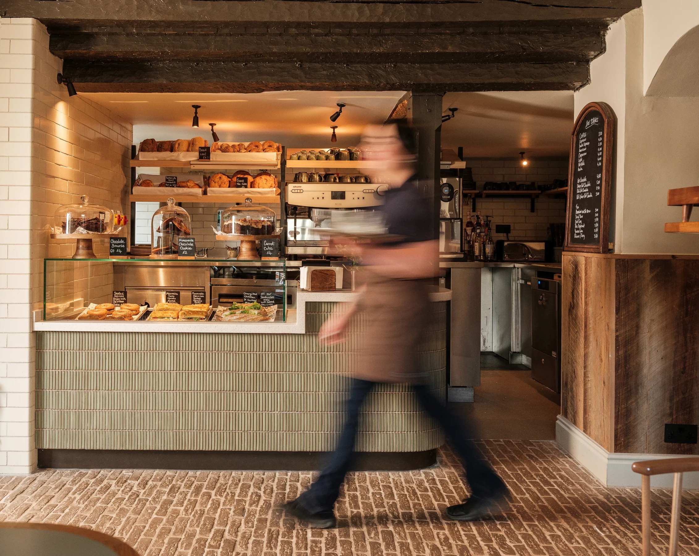 The Royal George, Tintern - du Boulay Projects